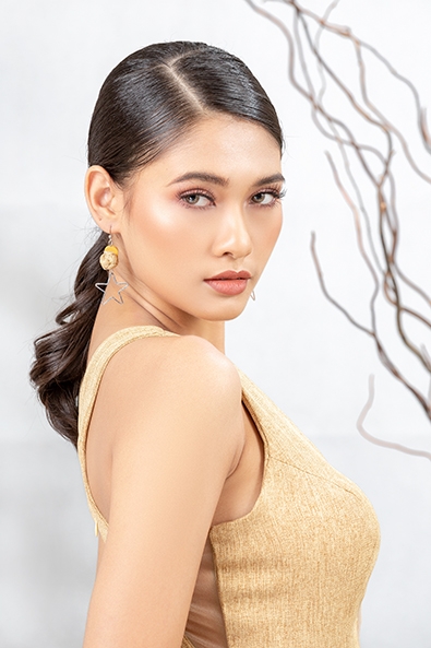 Thuzar Wint Lwin [hakha] Miss Universe Myanmar